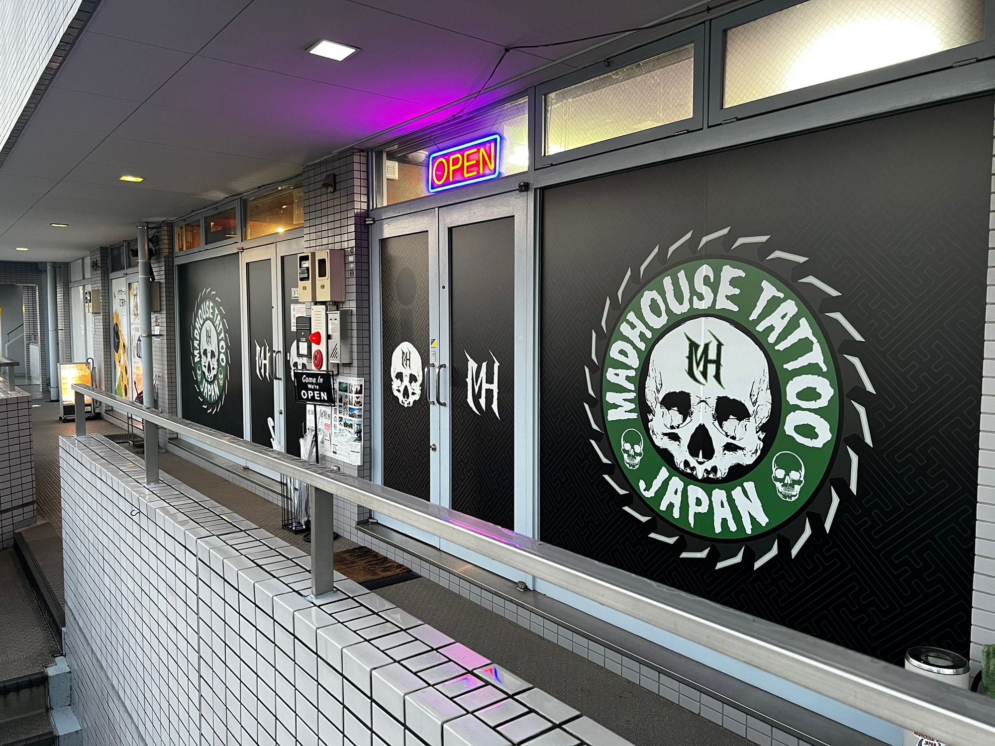 Ebina – Madhouse Tattoo Japan